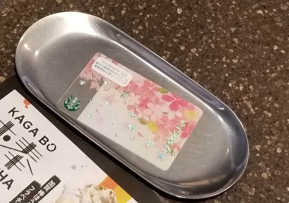 What Is The Change Tray? Japanese Paying Etiquette